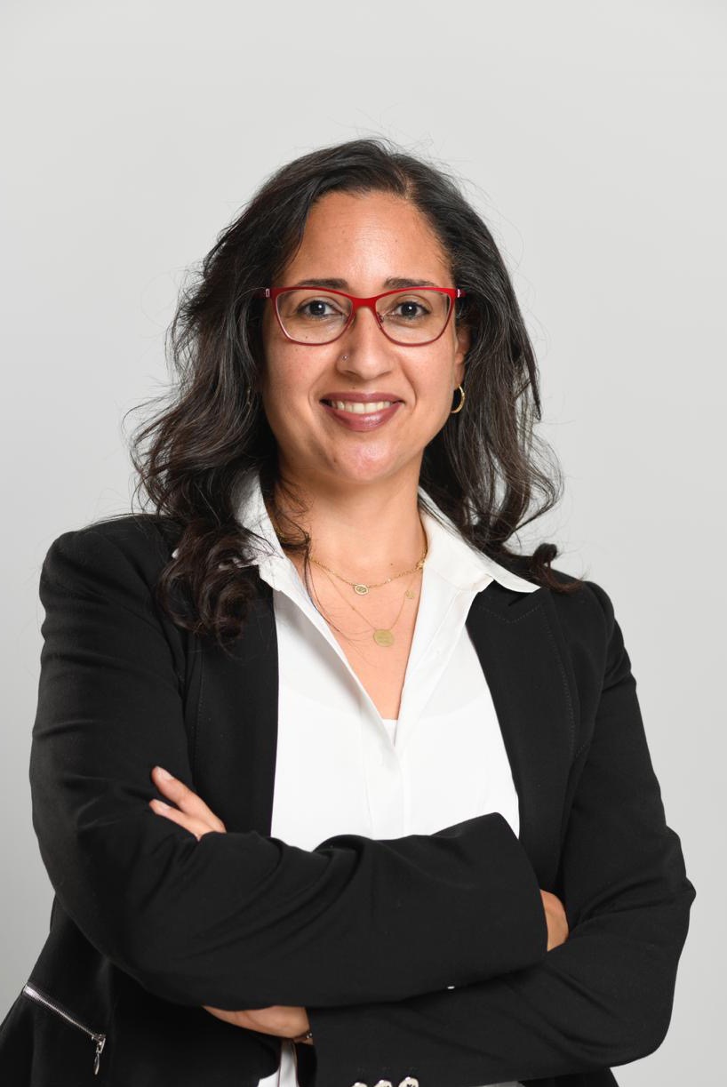 Law of Two Feet – Dina Sherif - SPREADLOVEIO